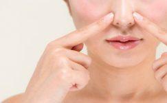 Catarro giallastro dal naso cause e rimedi efficaci